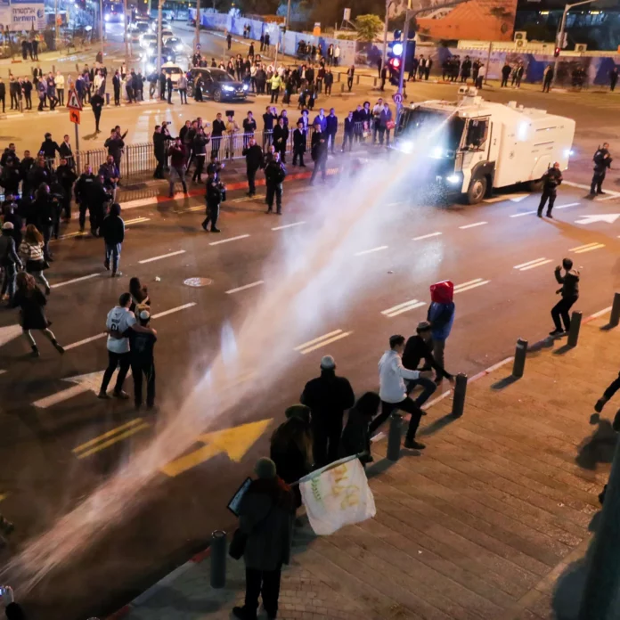 Israeli Police Consider Ending Use of Foul-Smelling ‘Skunk’ Spray for ...